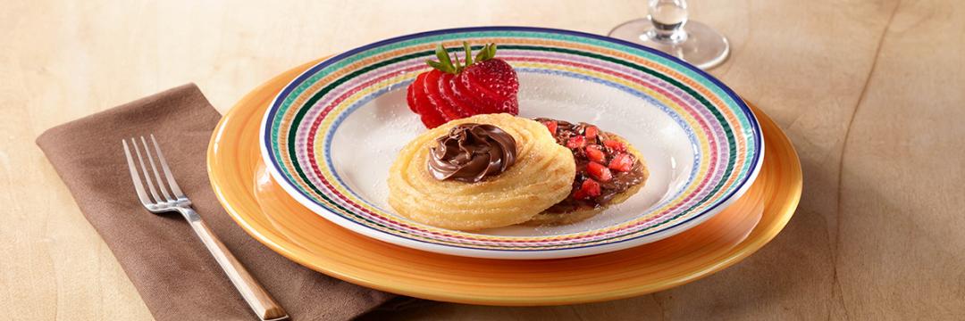 Churro french toast stack with Nutella® - newferrerofoodservice.com