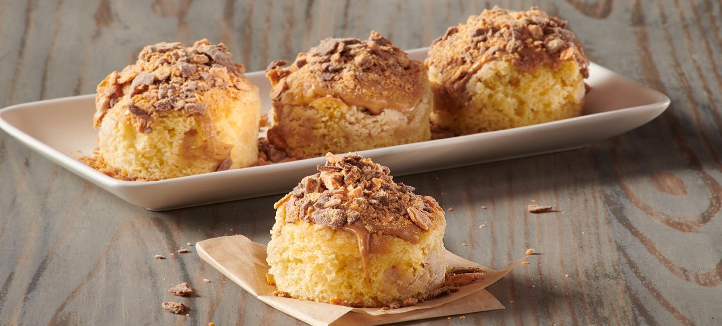 "New Yawk” Style Mini Crumb Cakes made with Butterfinger® with Nutella ...