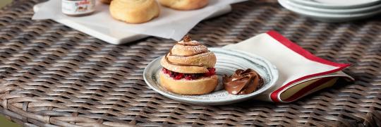 MINI APPLE KOLACHES WITH NUTELLA%sup®%/sup with Nutella recipe